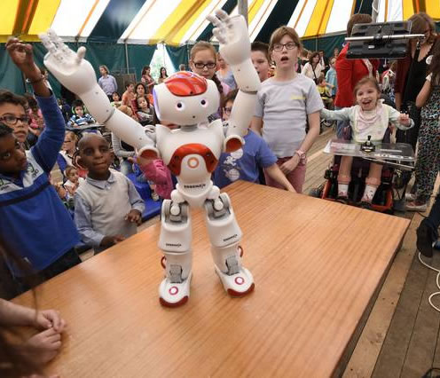 Friendly robot – Oz Robotics