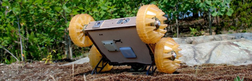 Leaps Small Buildings in a Single Bound- SandFlea – Oz Robotics