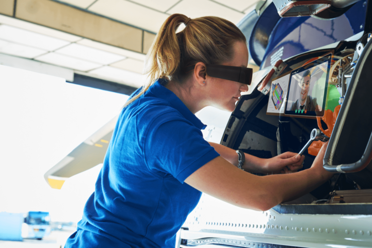 Live AR Communication – Oz Robotics