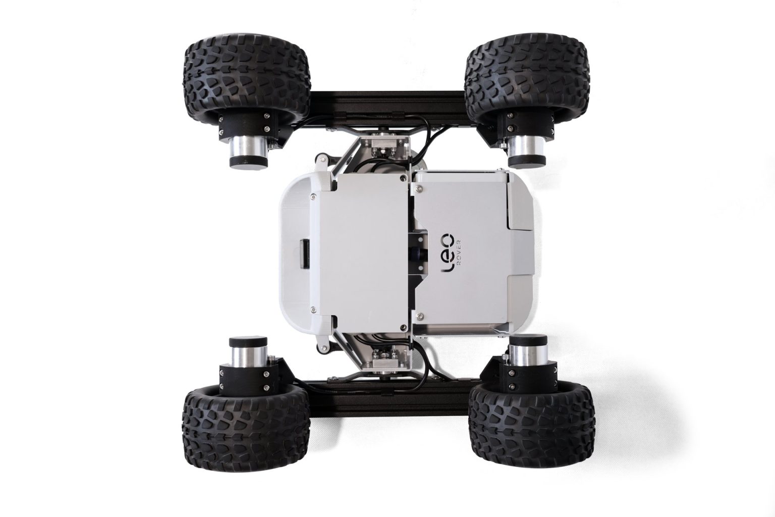 Leo Rover Mobile Robot for Indoor and Outdoor Use – V1.8 – Oz Robotics